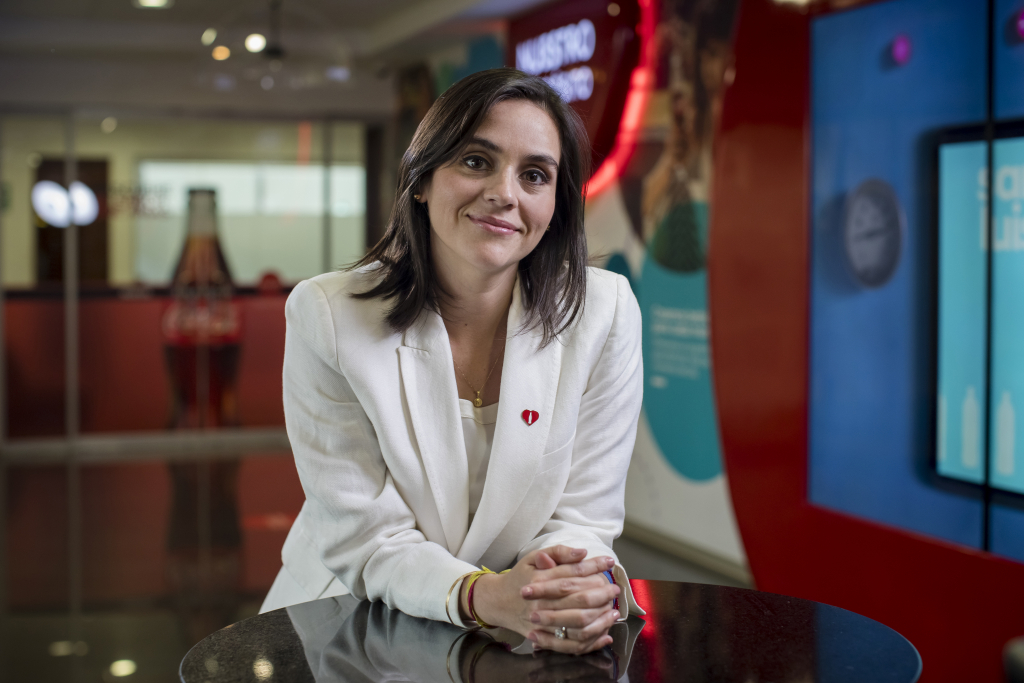 “En Coca-Cola tenemos retos ambiciosos de contribución por eso ...