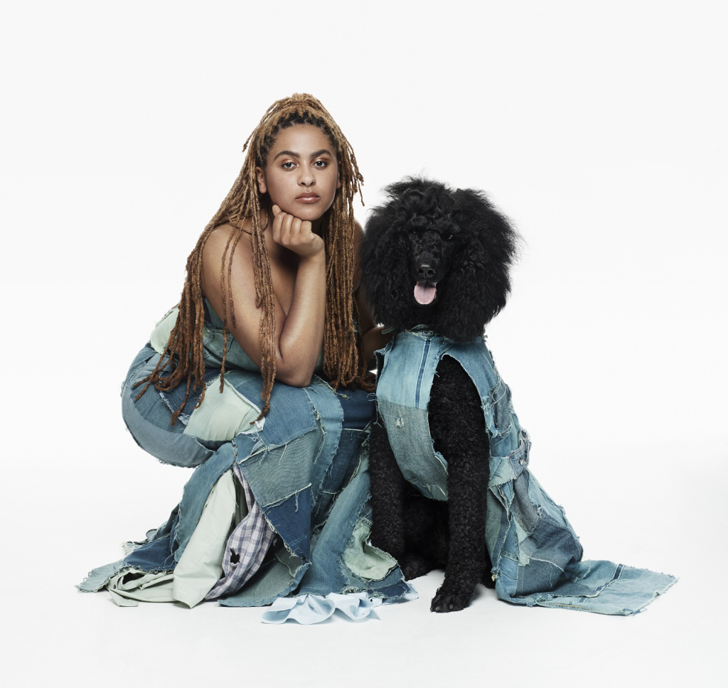 Moda sostenible: crean colección de alta costura con prendas recicladas